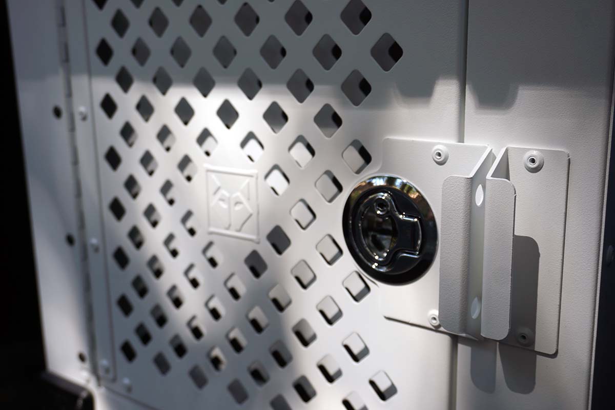 Best Dog Crates For Tesla Model Y - Tested & Reviewed